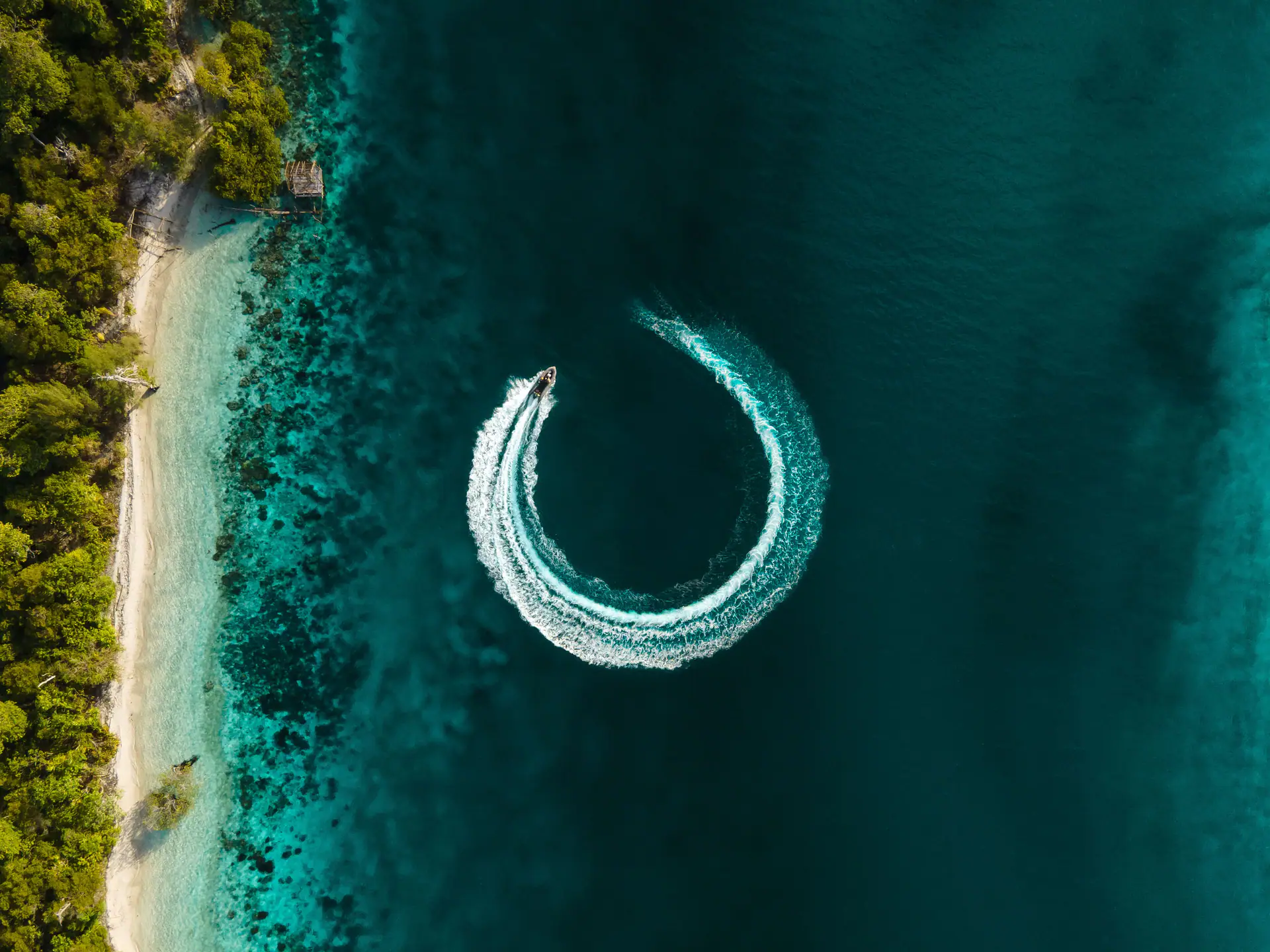 Raja Ampat Yacht Charter — Luxury Private Cruises (2026) | Navélia ...